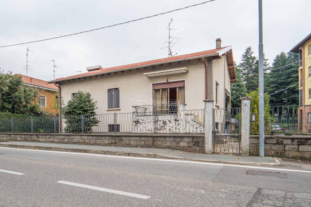 Villa in vendita a Carnago