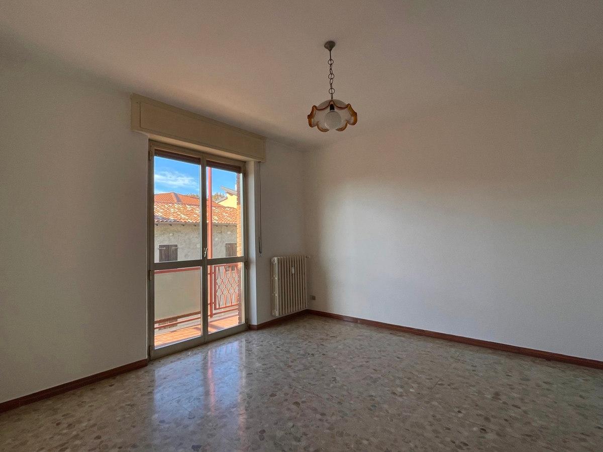 Appartamento in vendita a Gavirate