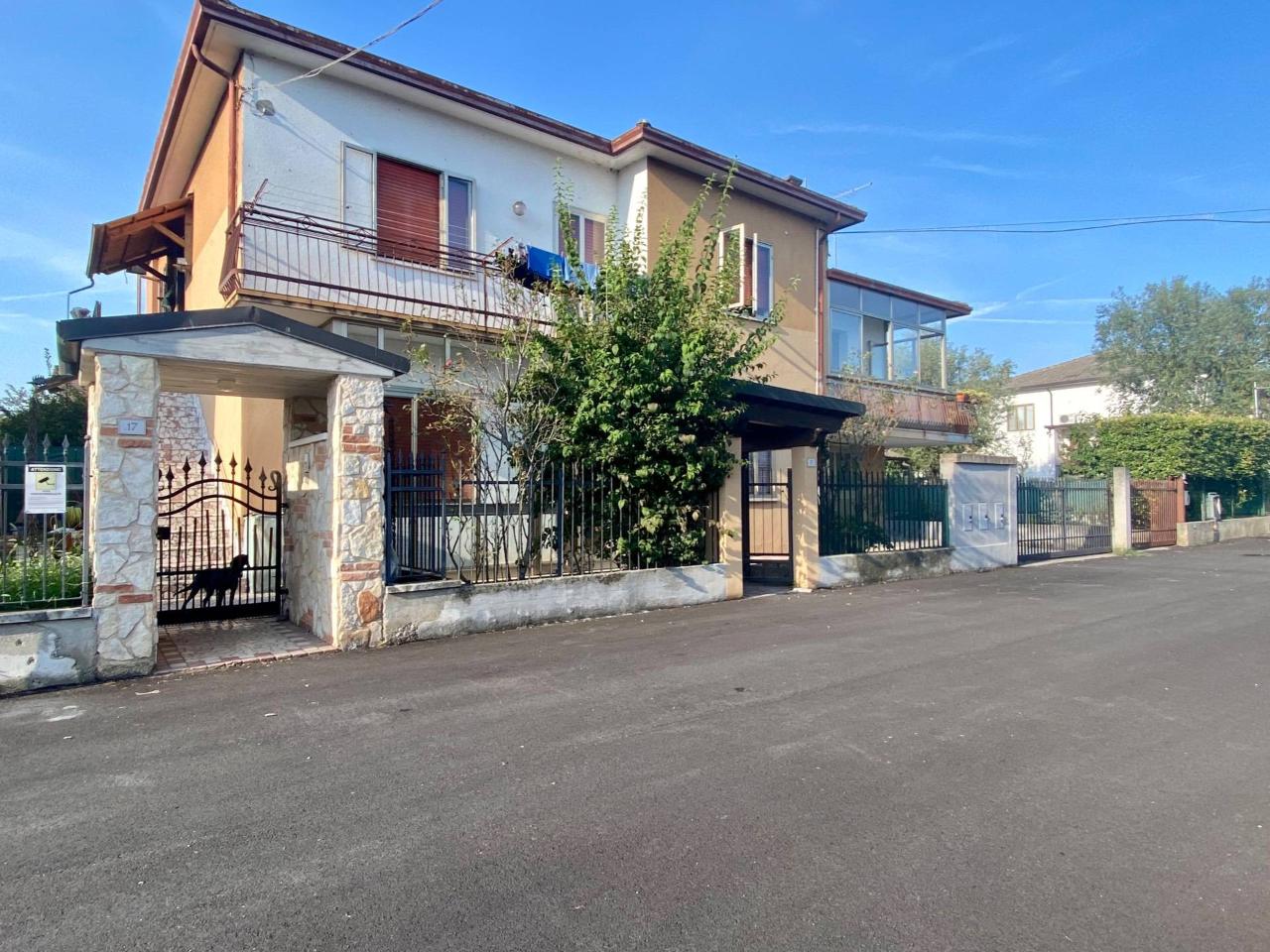 Appartamento in vendita a Torri Di Quartesolo