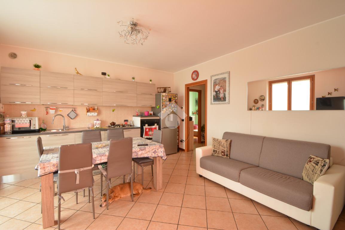 Appartamento in vendita a Capriate San Gervasio