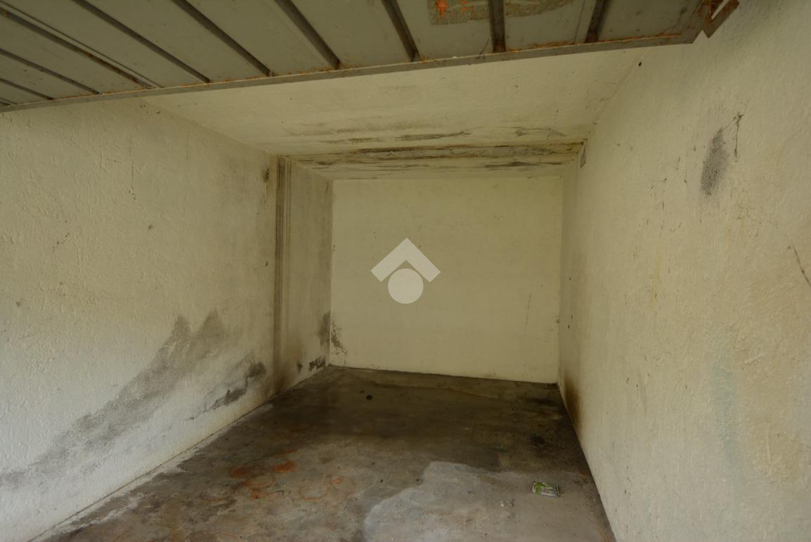 Box in vendita a Capriate San Gervasio