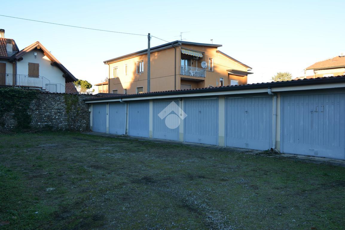 Box in vendita a Capriate San Gervasio