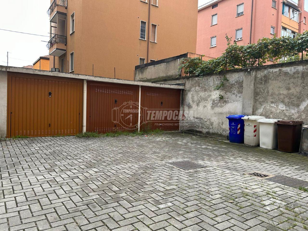 Box in vendita a Cormano