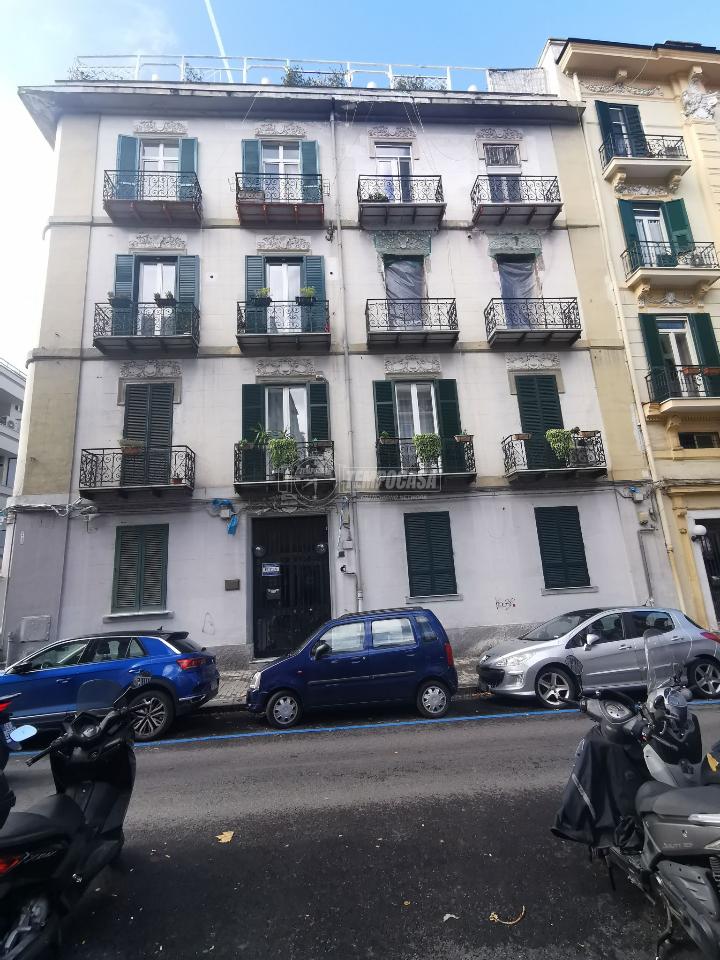 Appartamento in vendita a Napoli
