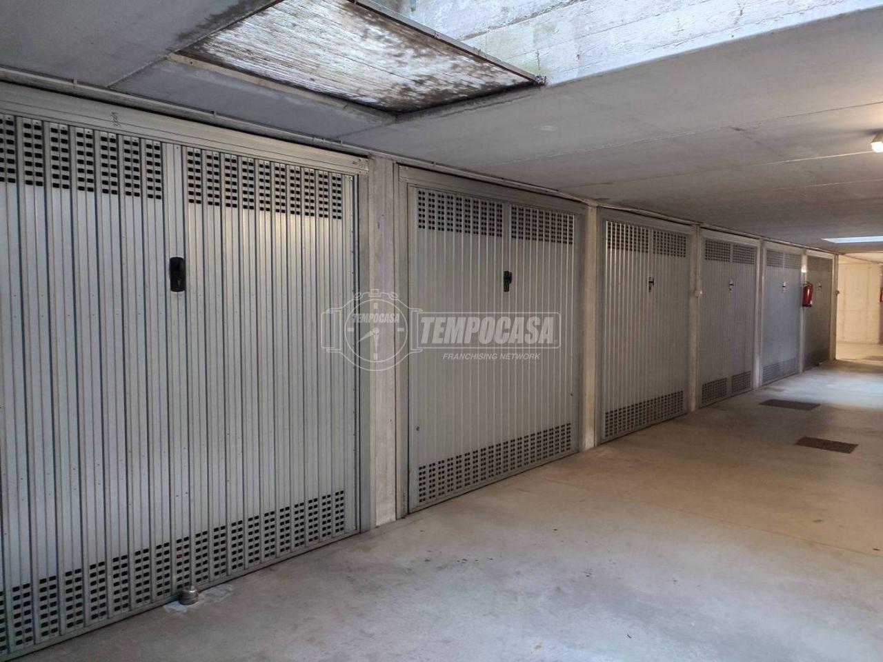Box in vendita a Milano