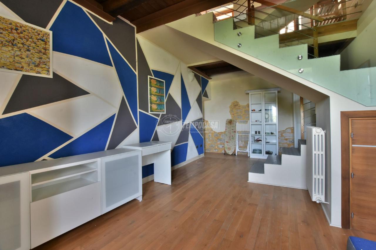 Casa indipendente in vendita a Treia