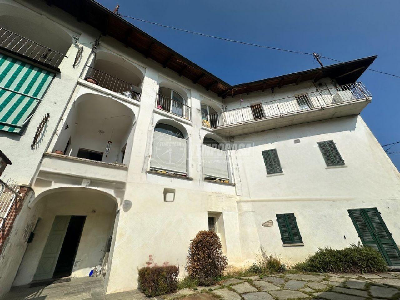 Appartamento in vendita a Cuorgne'