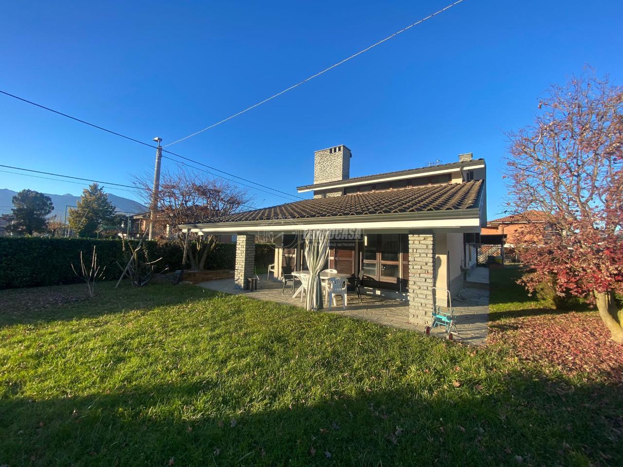 Villa in vendita a Busano