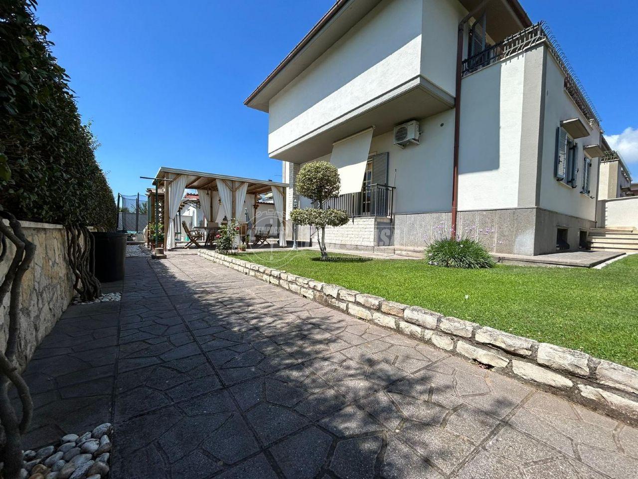 Villa in vendita a Roma