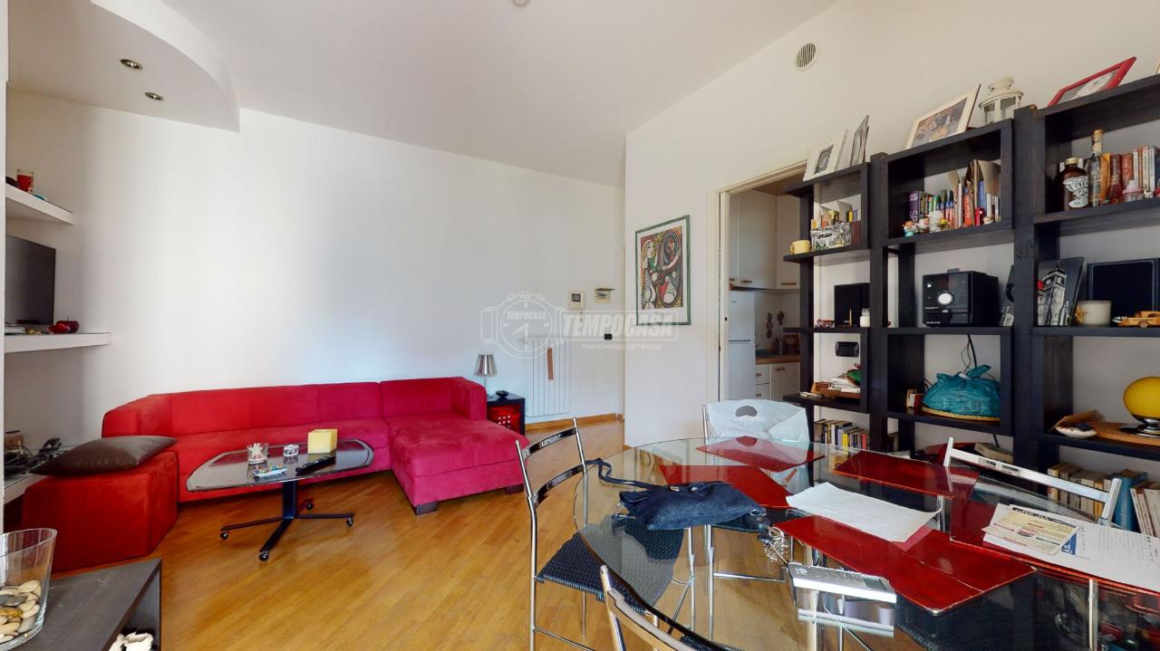 Bilocale in Via Antonio De Curtis, Bari