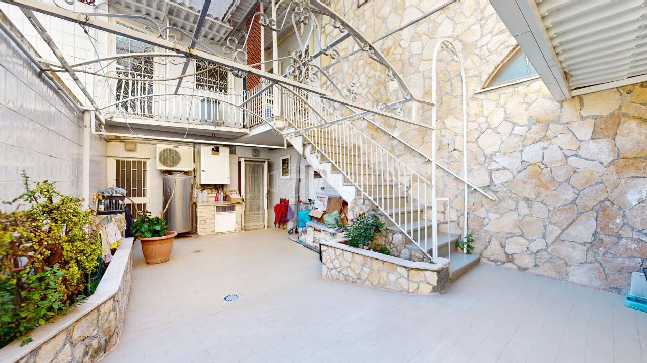 Casa indipendente in vendita a Bari