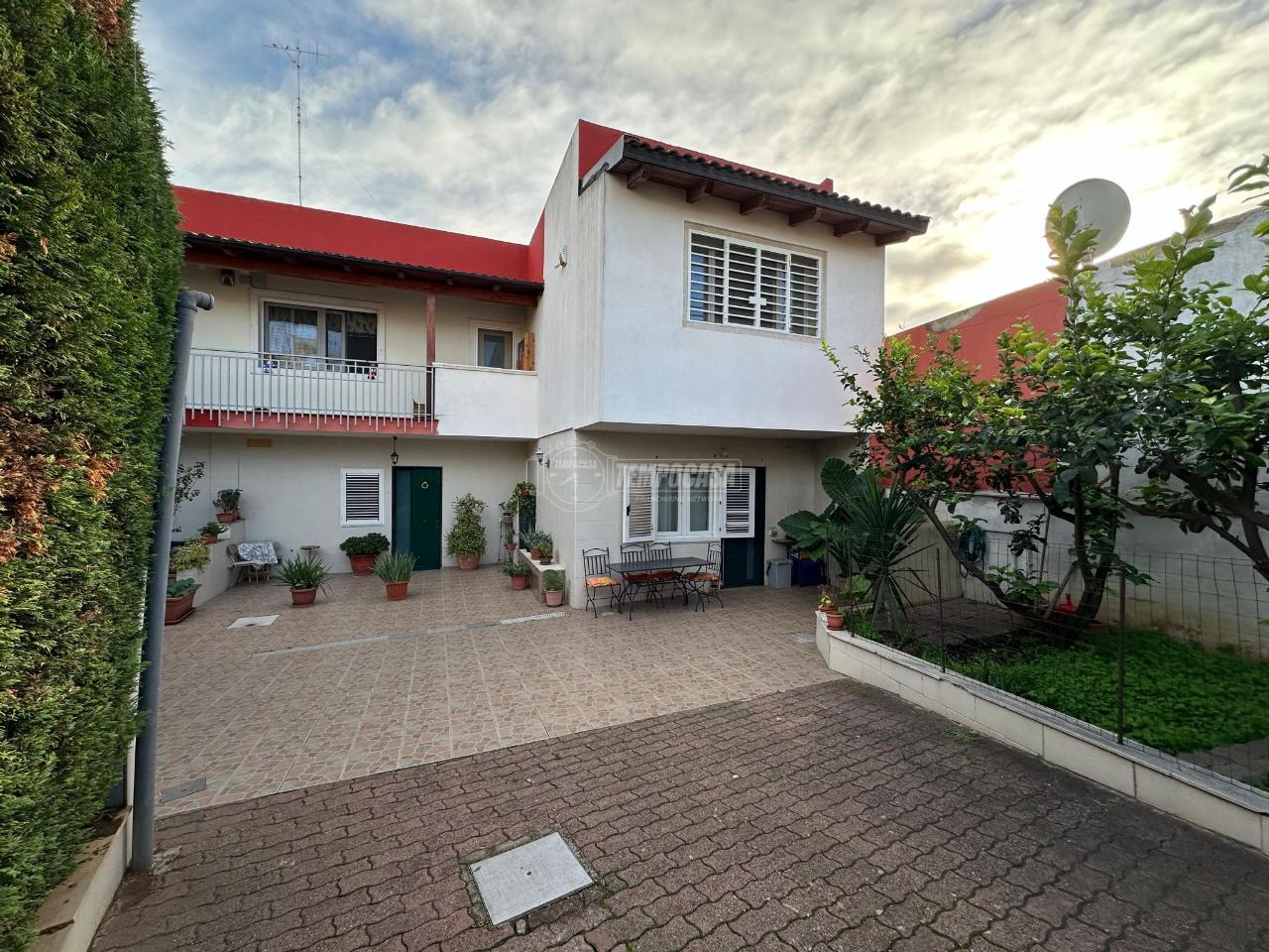 Appartamento in vendita a Valenzano