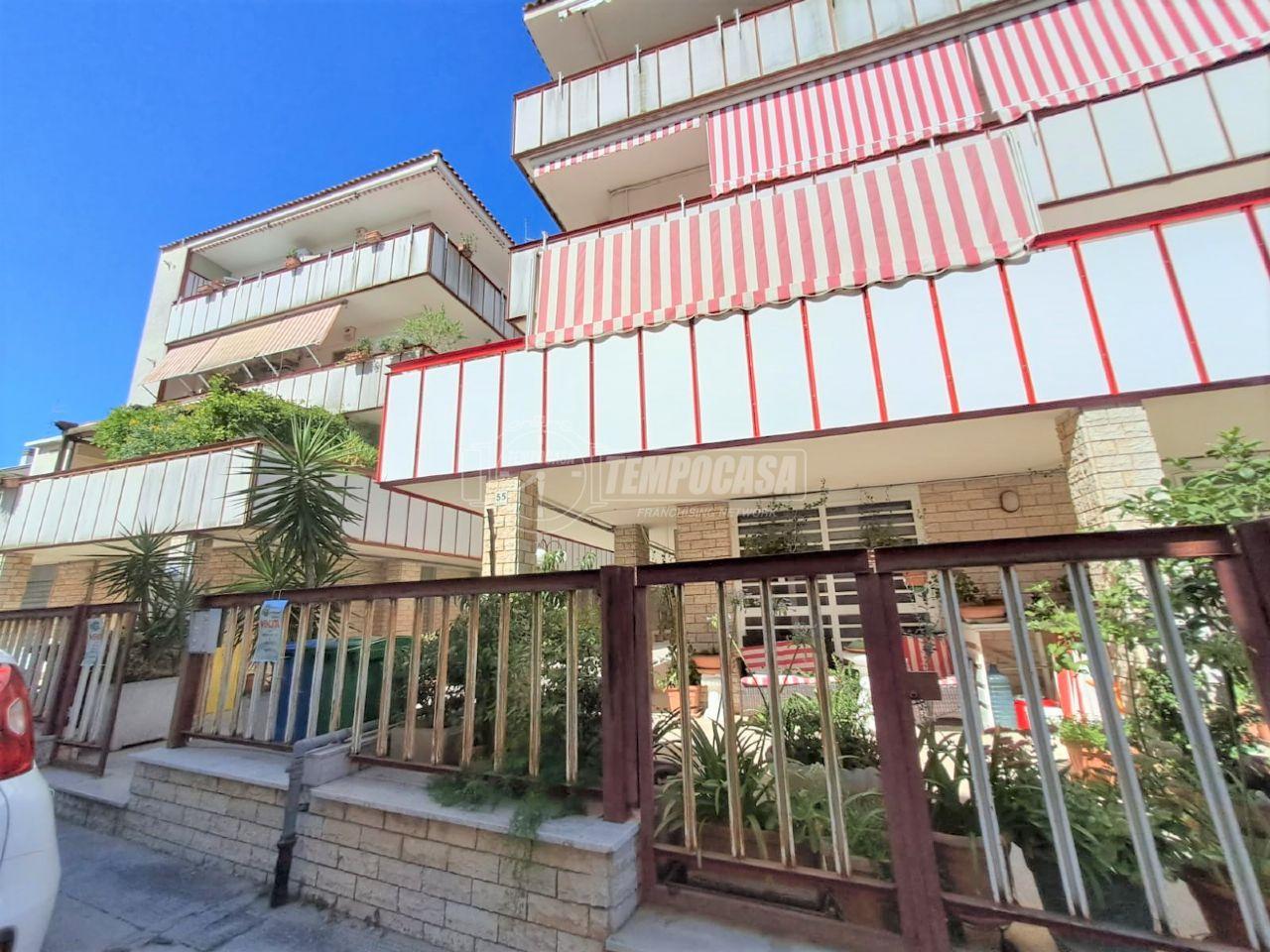 Appartamento in vendita a Adelfia