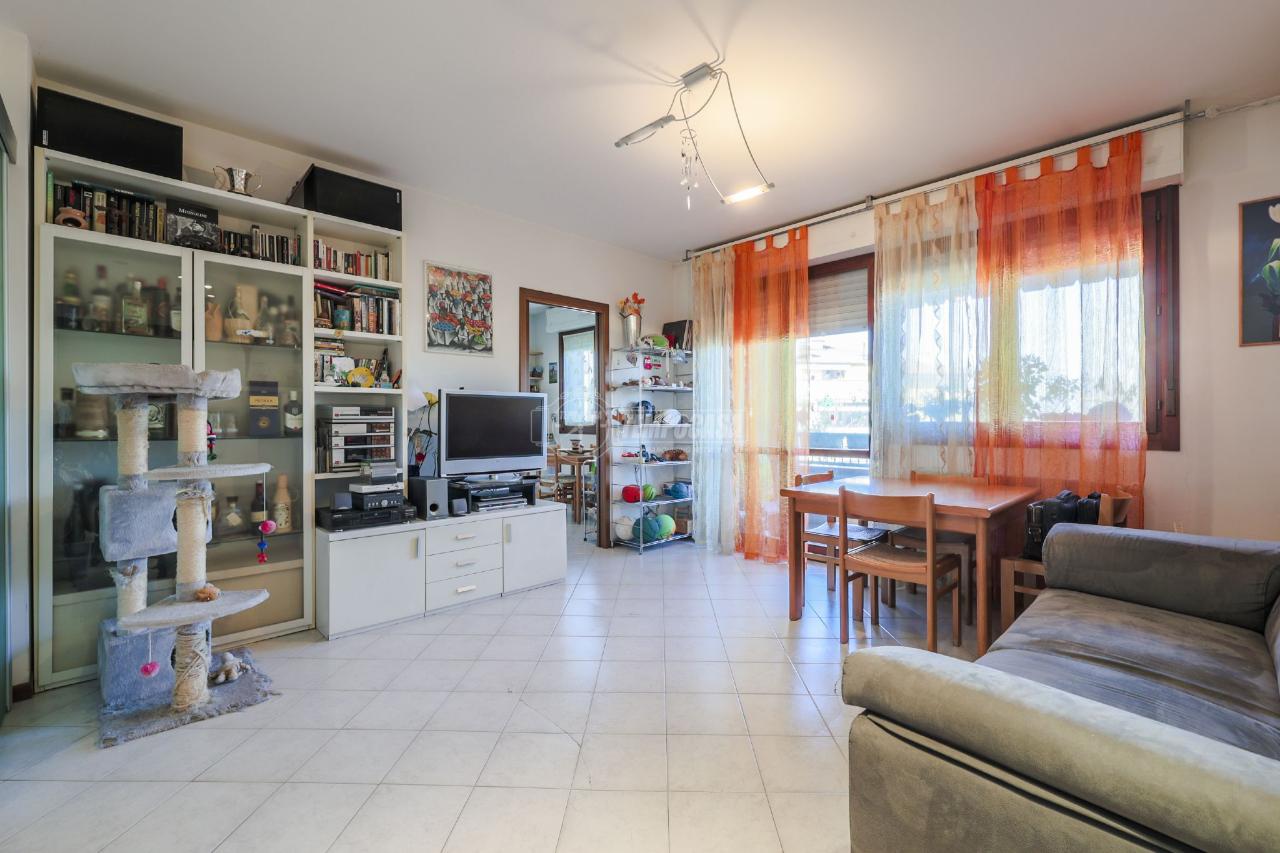 Appartamento in vendita a Casalecchio Di Reno