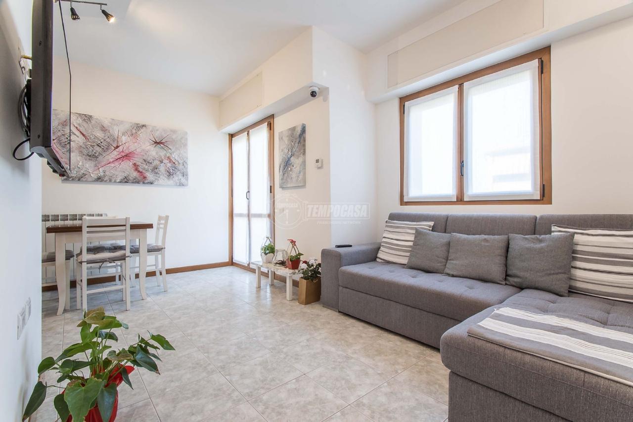 Appartamento in vendita a Mozzate