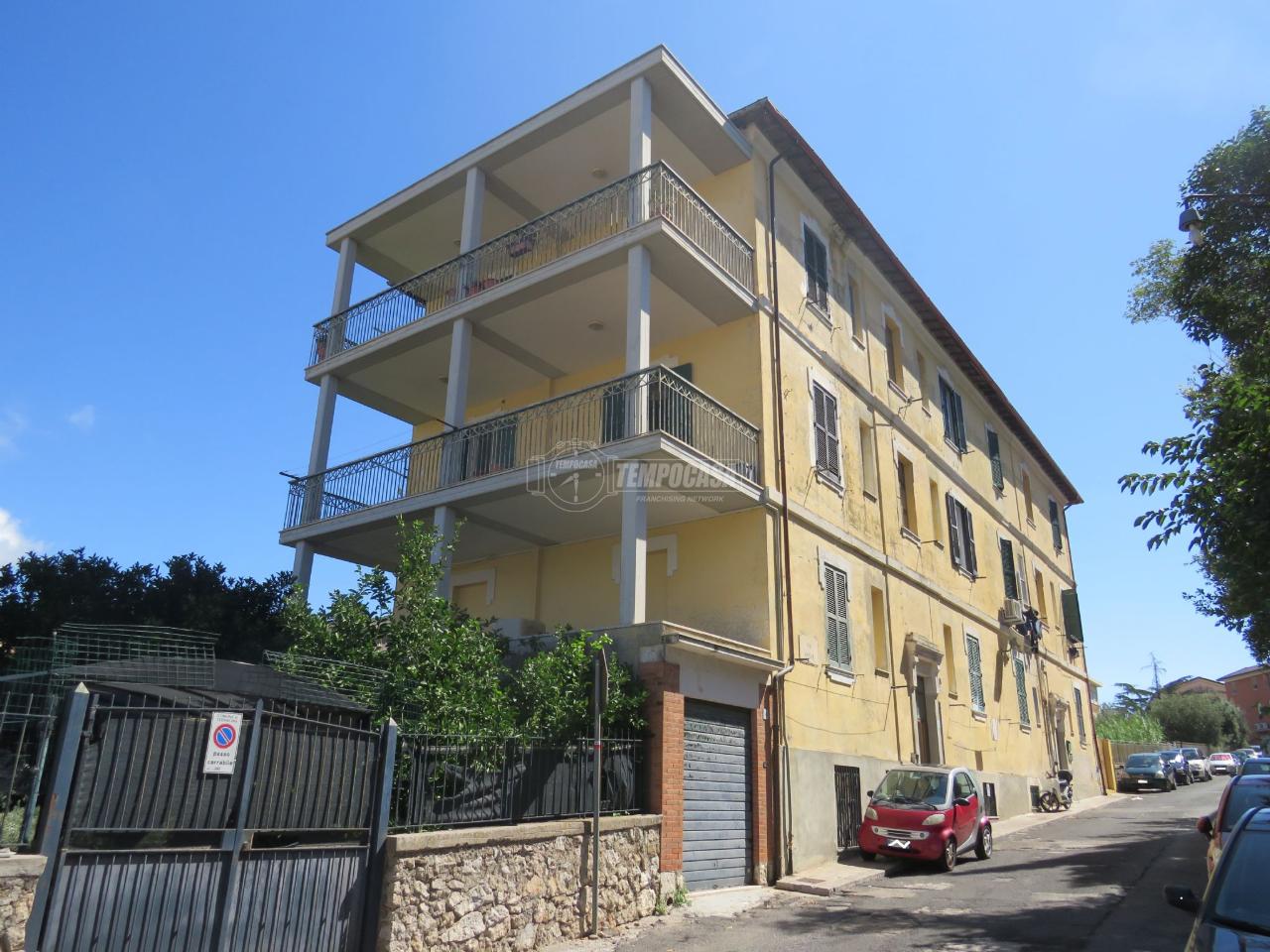 Trilocale in Via Anxur, Terracina