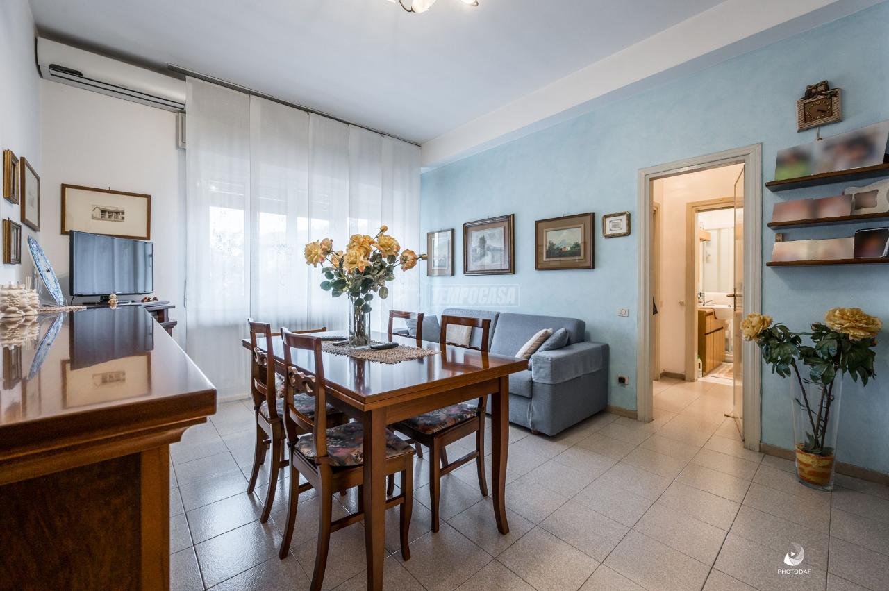 Bilocale in Via della Robbia 30, Monza