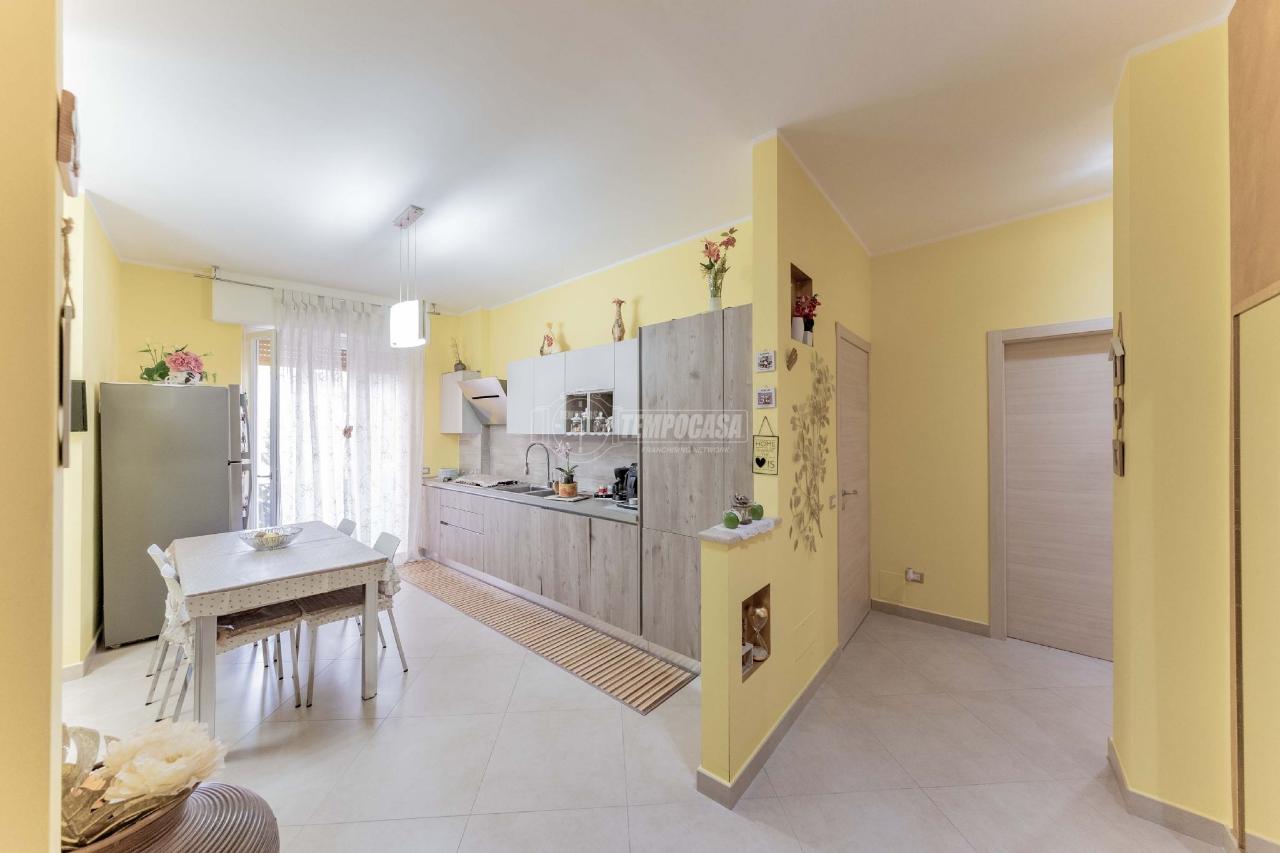 Appartamento in vendita a Monza