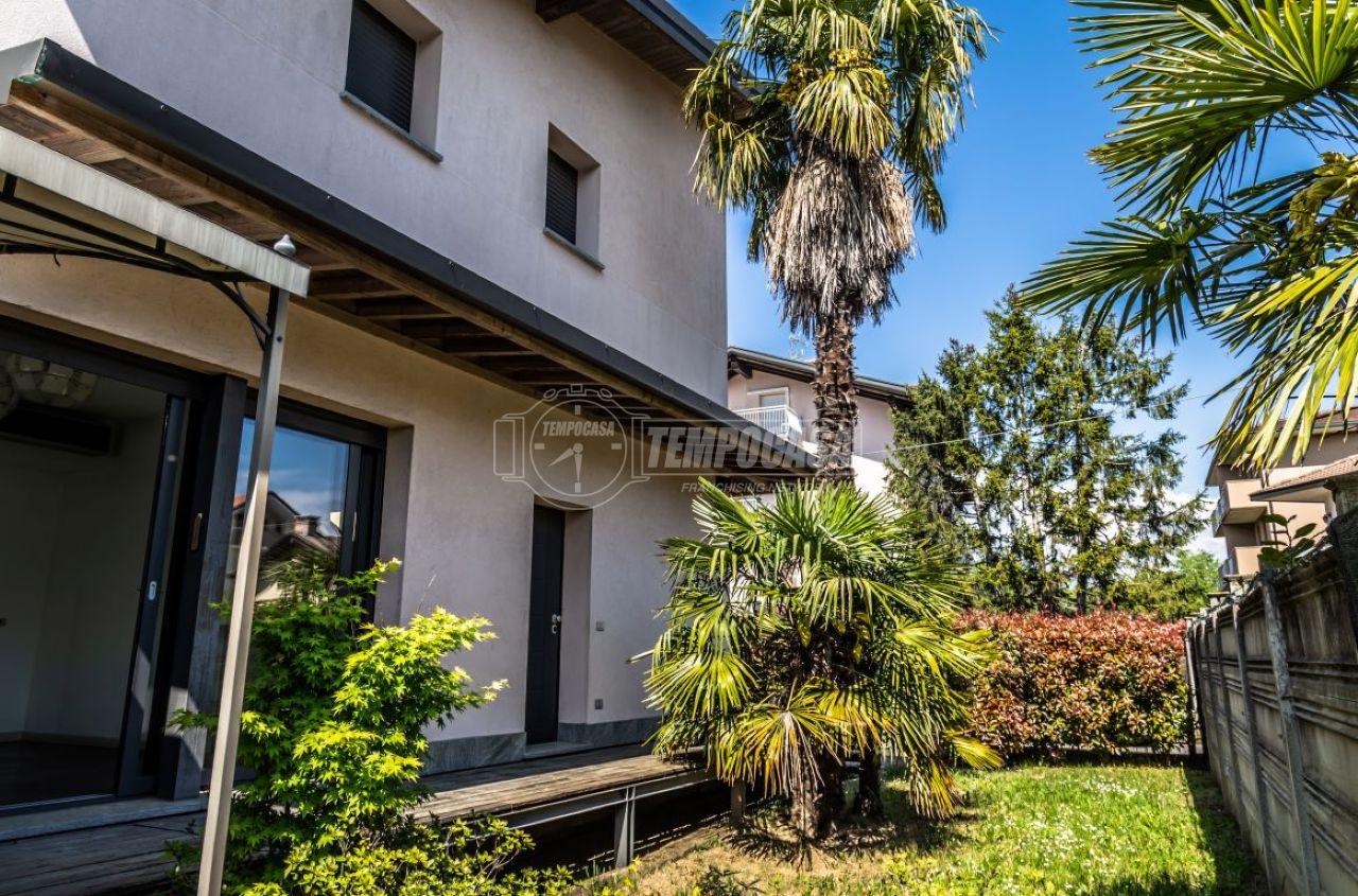 Villa in vendita a Arcore