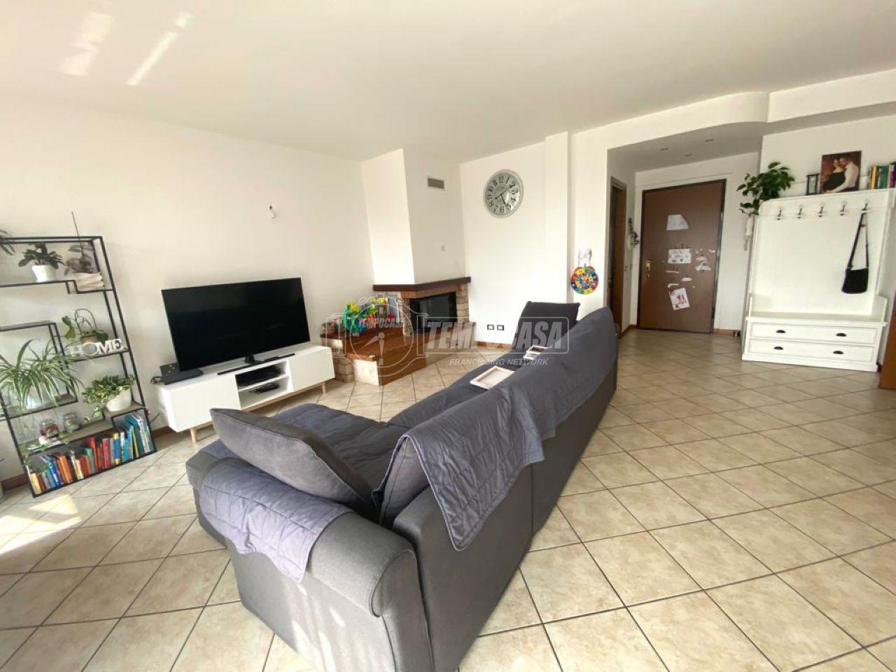 Appartamento in vendita a Correzzana