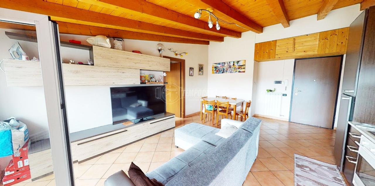 Appartamento in vendita a Limbiate