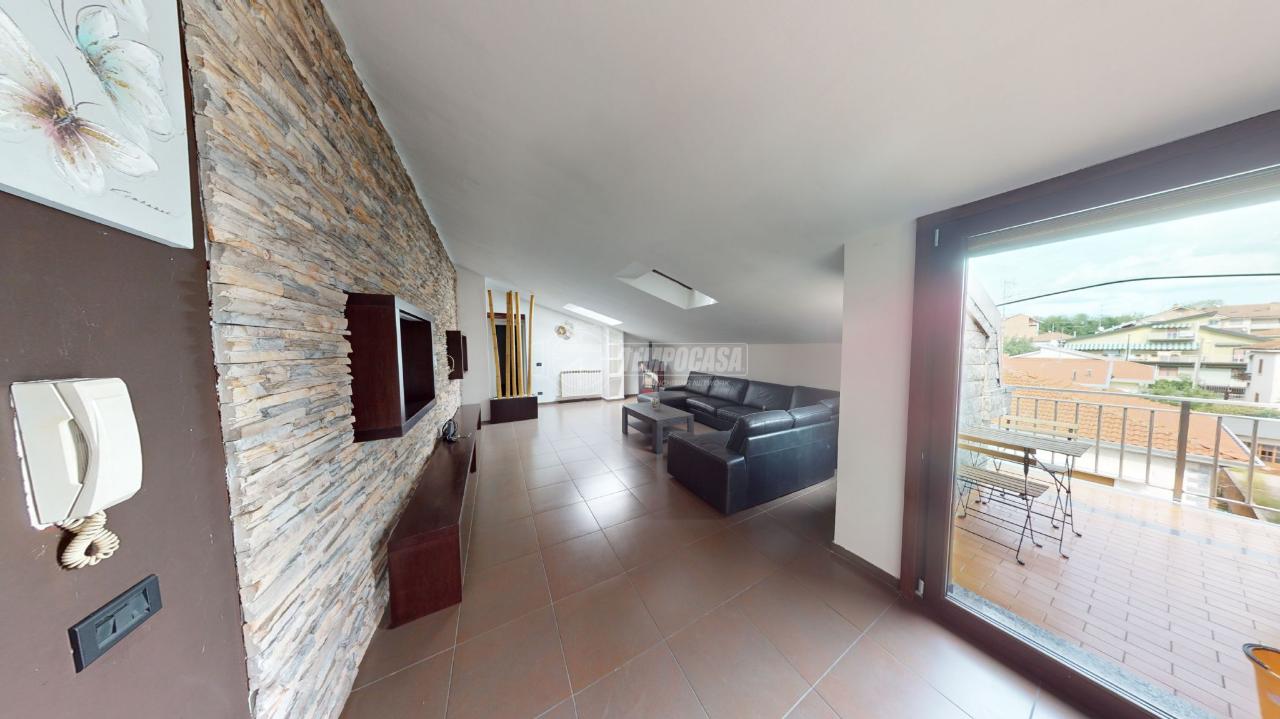 Appartamento in vendita a Limbiate