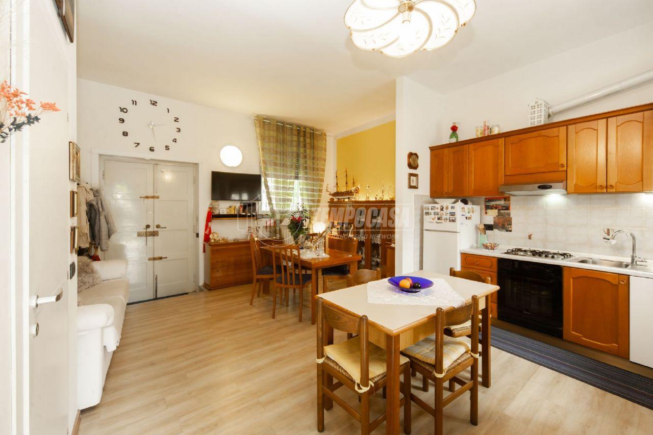 Casa indipendente in vendita a Desio