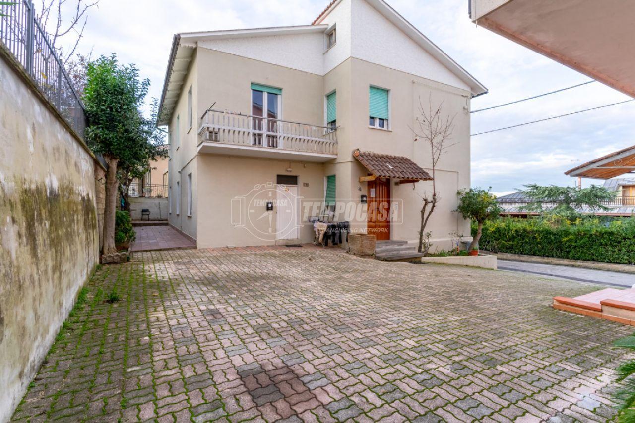 Casa indipendente in vendita a Monte San Giusto