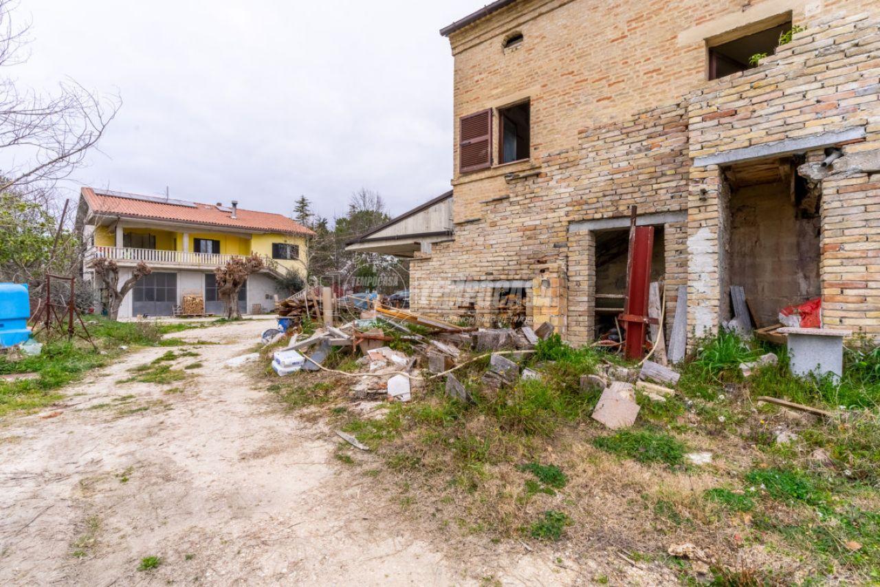 Casa indipendente in vendita a Monte San Giusto