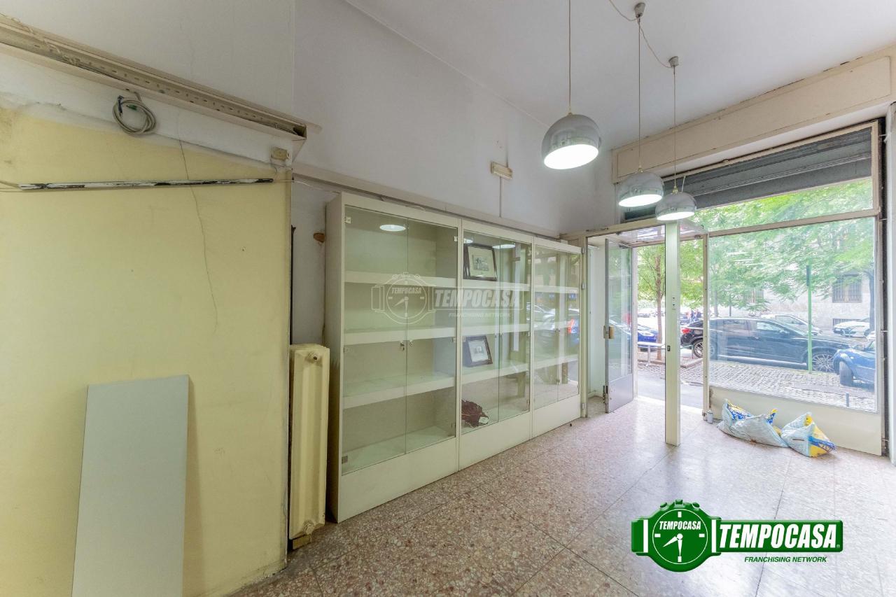 Negozio in vendita a Milano
