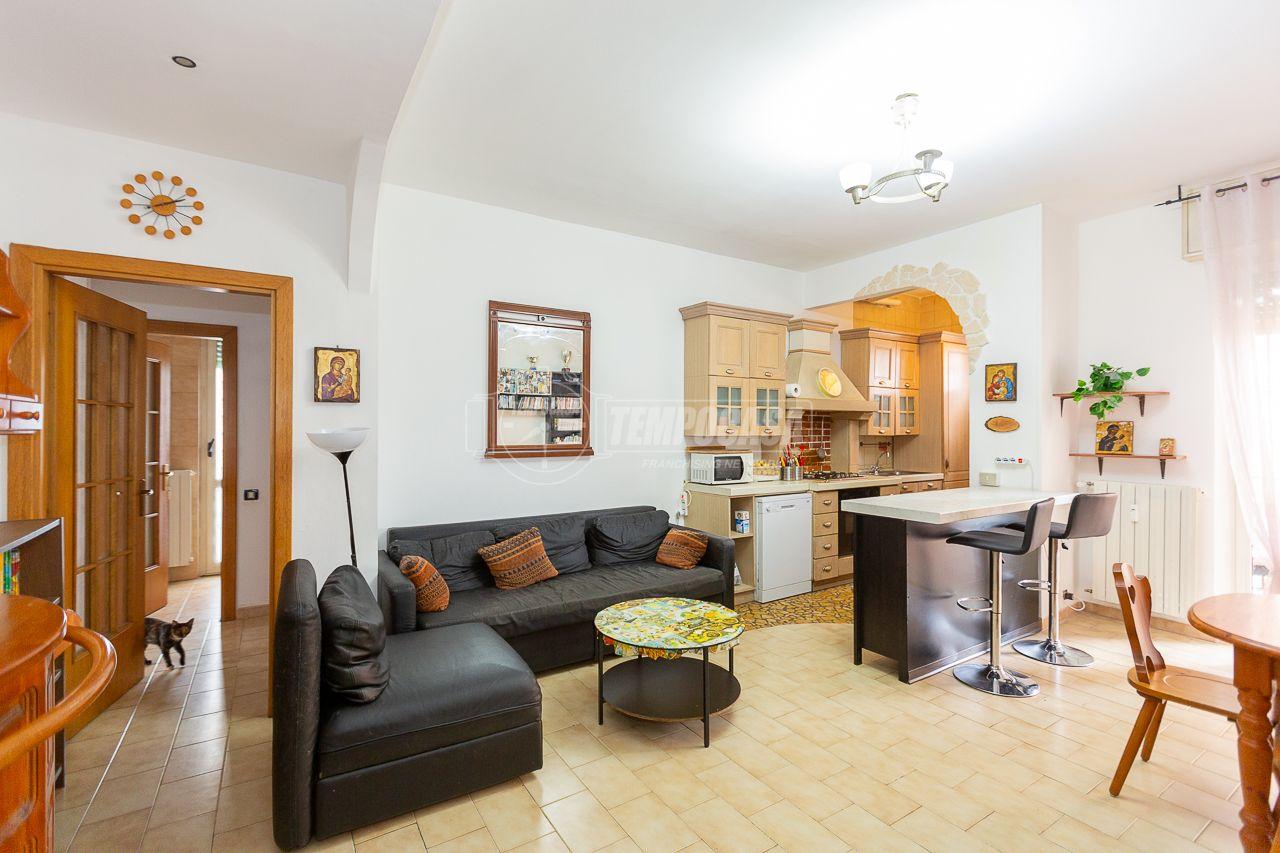 Appartamento in vendita a Pioltello