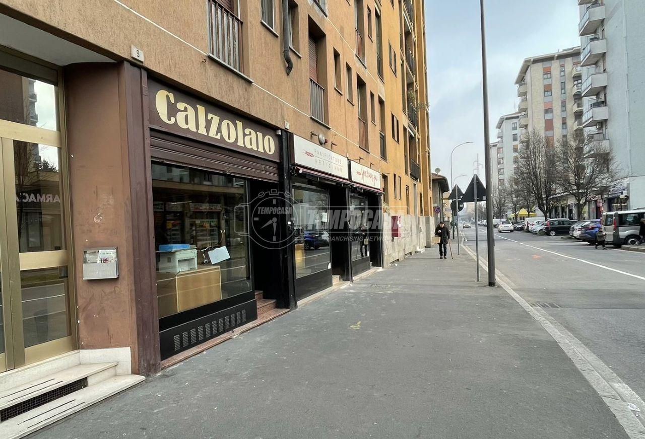 Negozio in vendita a Cologno Monzese