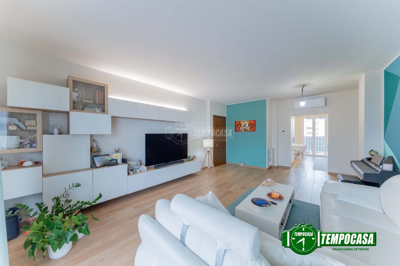 Appartamento in vendita a Cologno Monzese