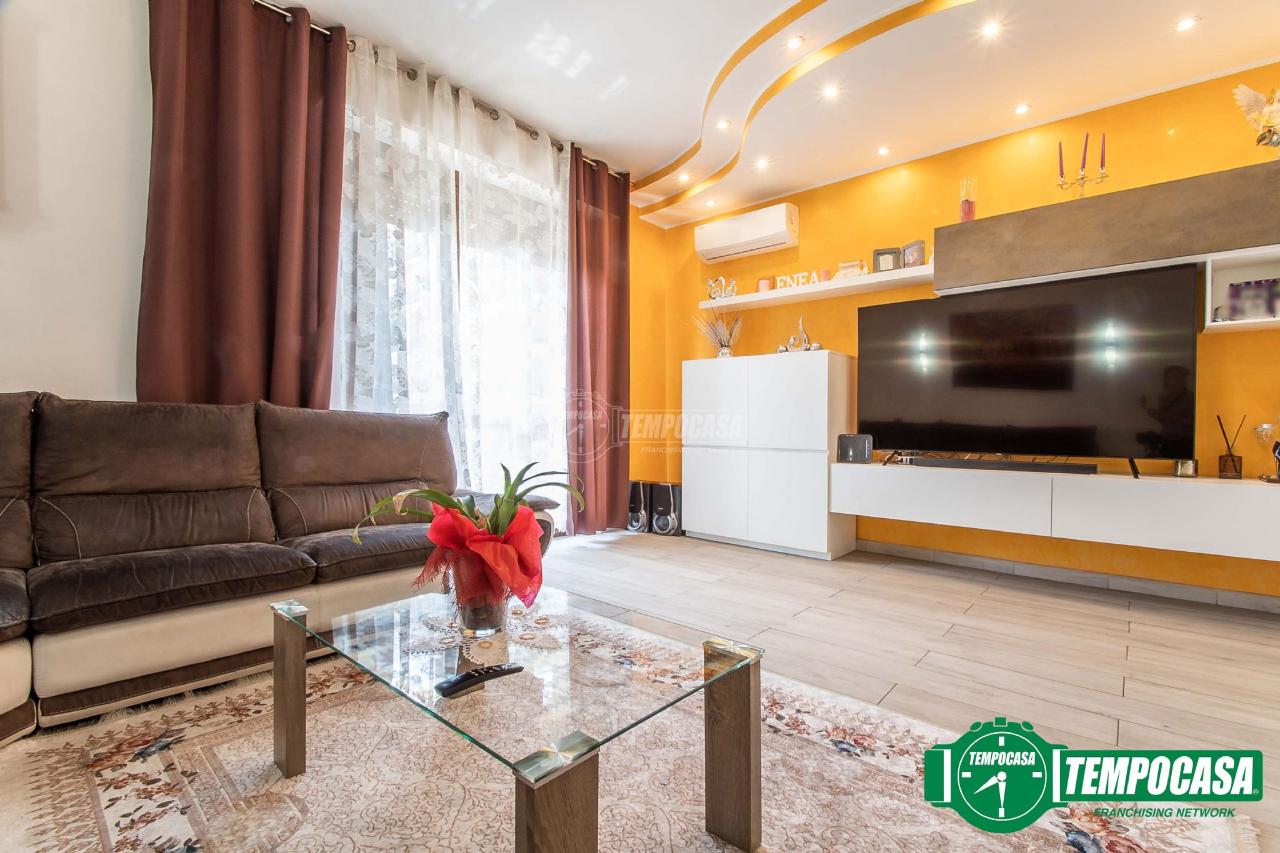 Appartamento in vendita a Garbagnate Milanese