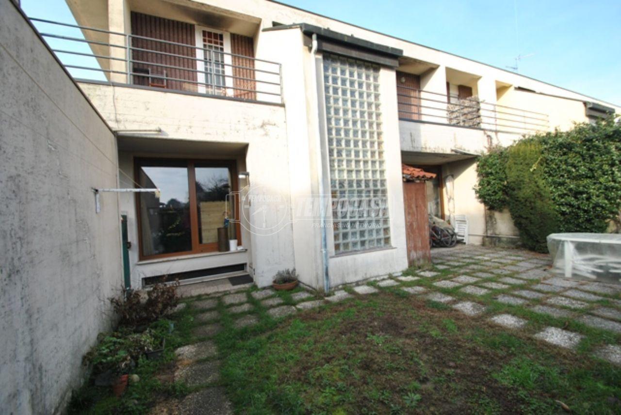 Villa a schiera in vendita a Cesate