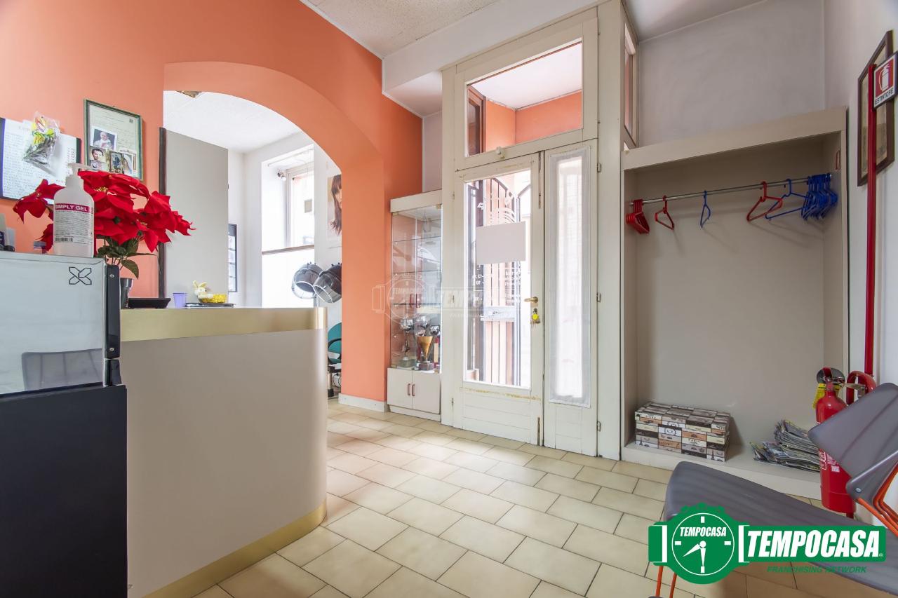 Negozio in vendita a Arese