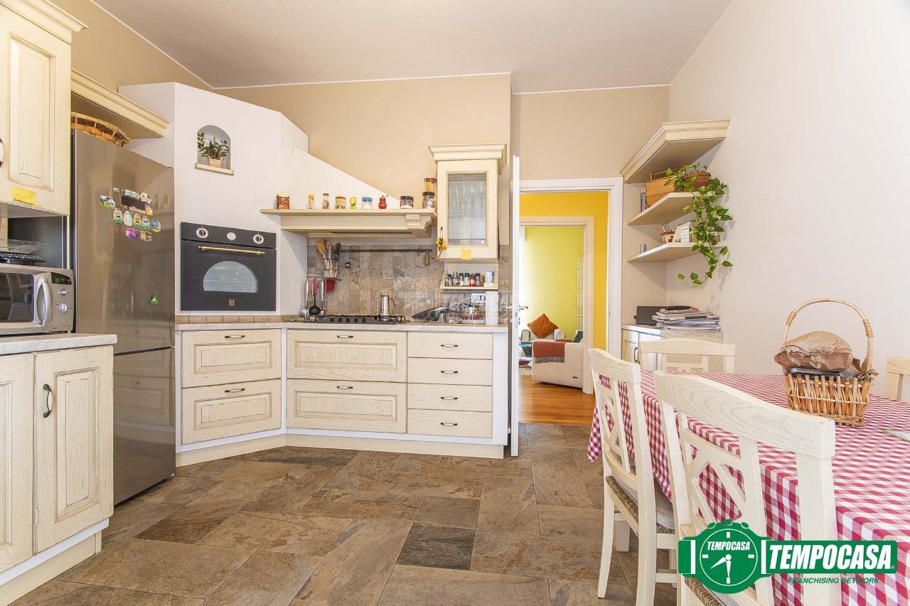 Appartamento in vendita a Arese