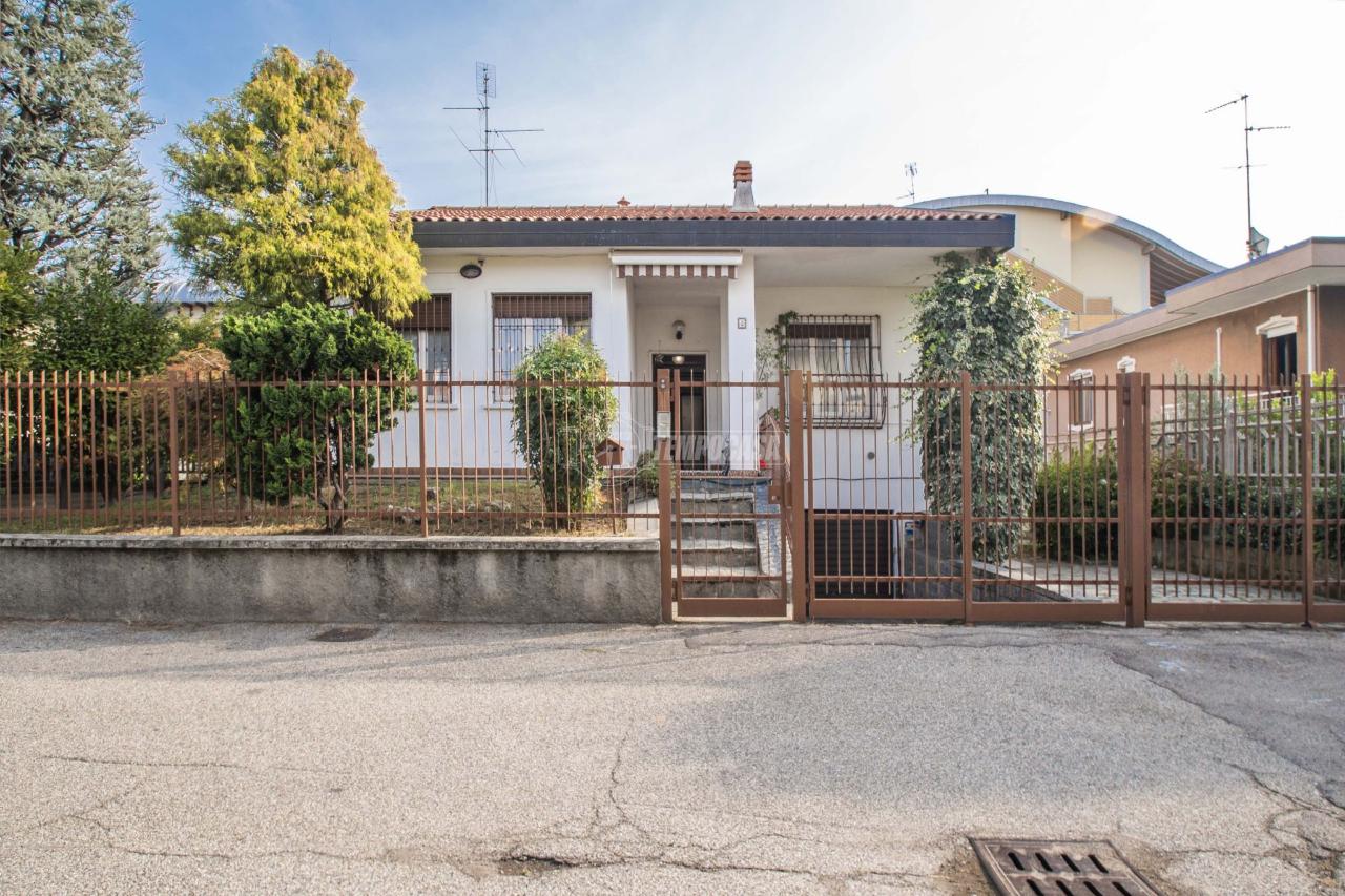 Villa in vendita a Paderno Dugnano
