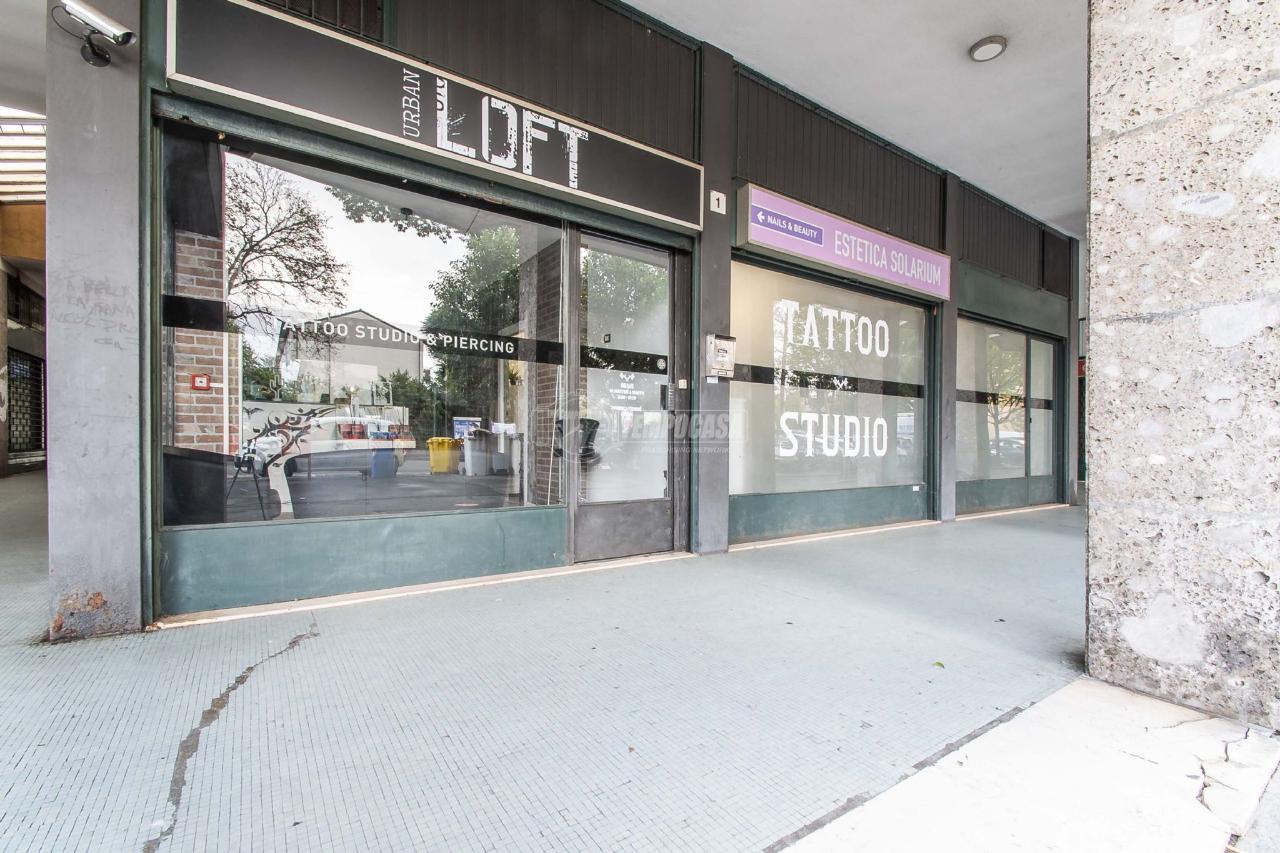 Negozio in vendita a Paderno Dugnano