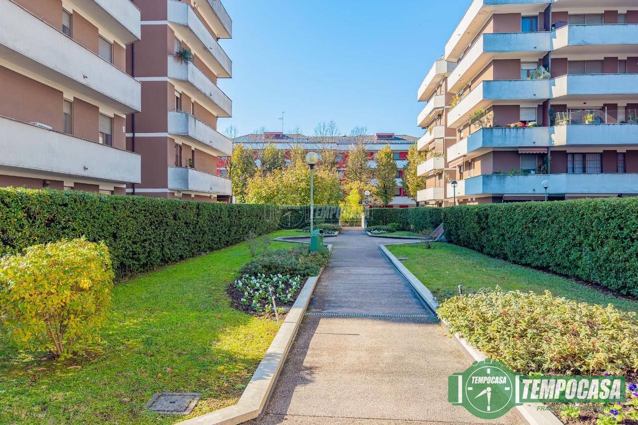 Appartamento in vendita a Peschiera Borromeo