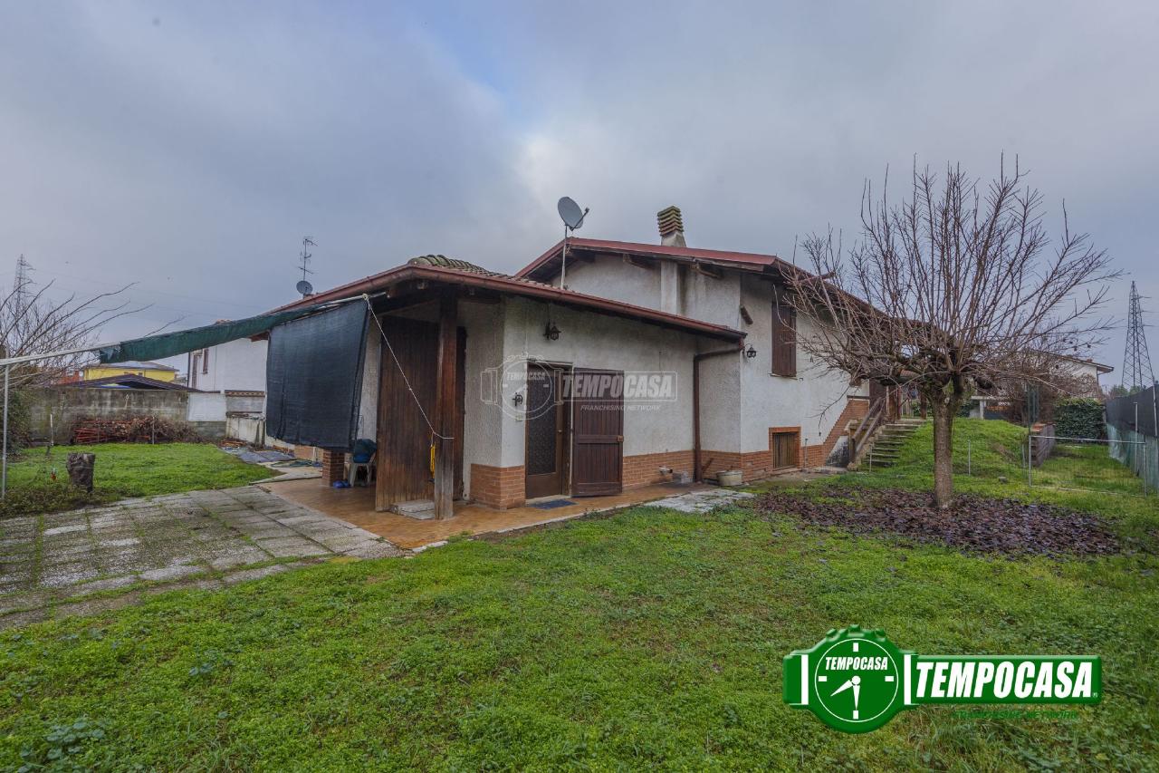 Villa in vendita a Noviglio