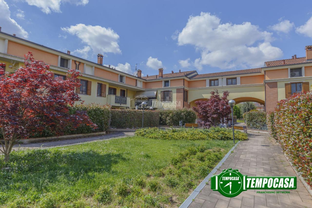 Trilocale in Via Papa Giovanni XXIII, Noviglio