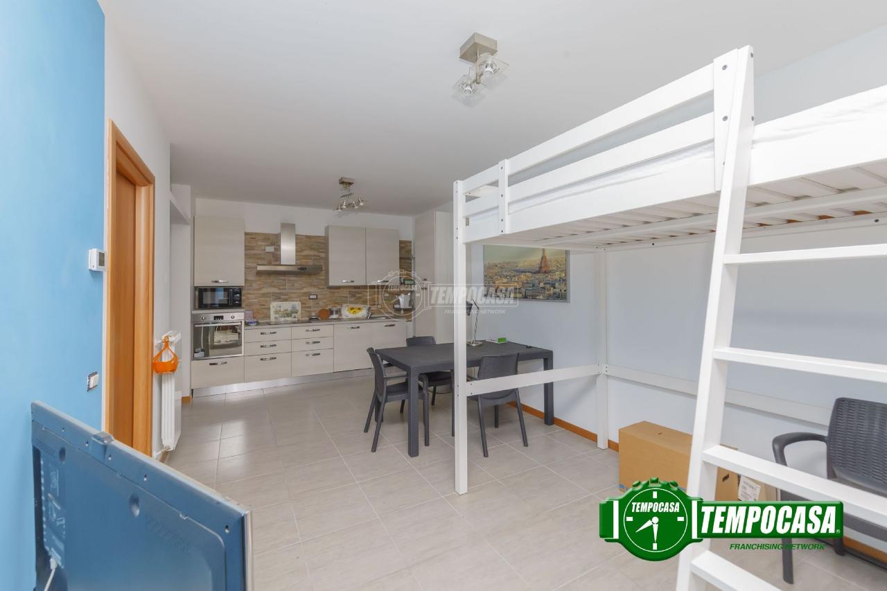 Appartamento in vendita a Certosa Di Pavia