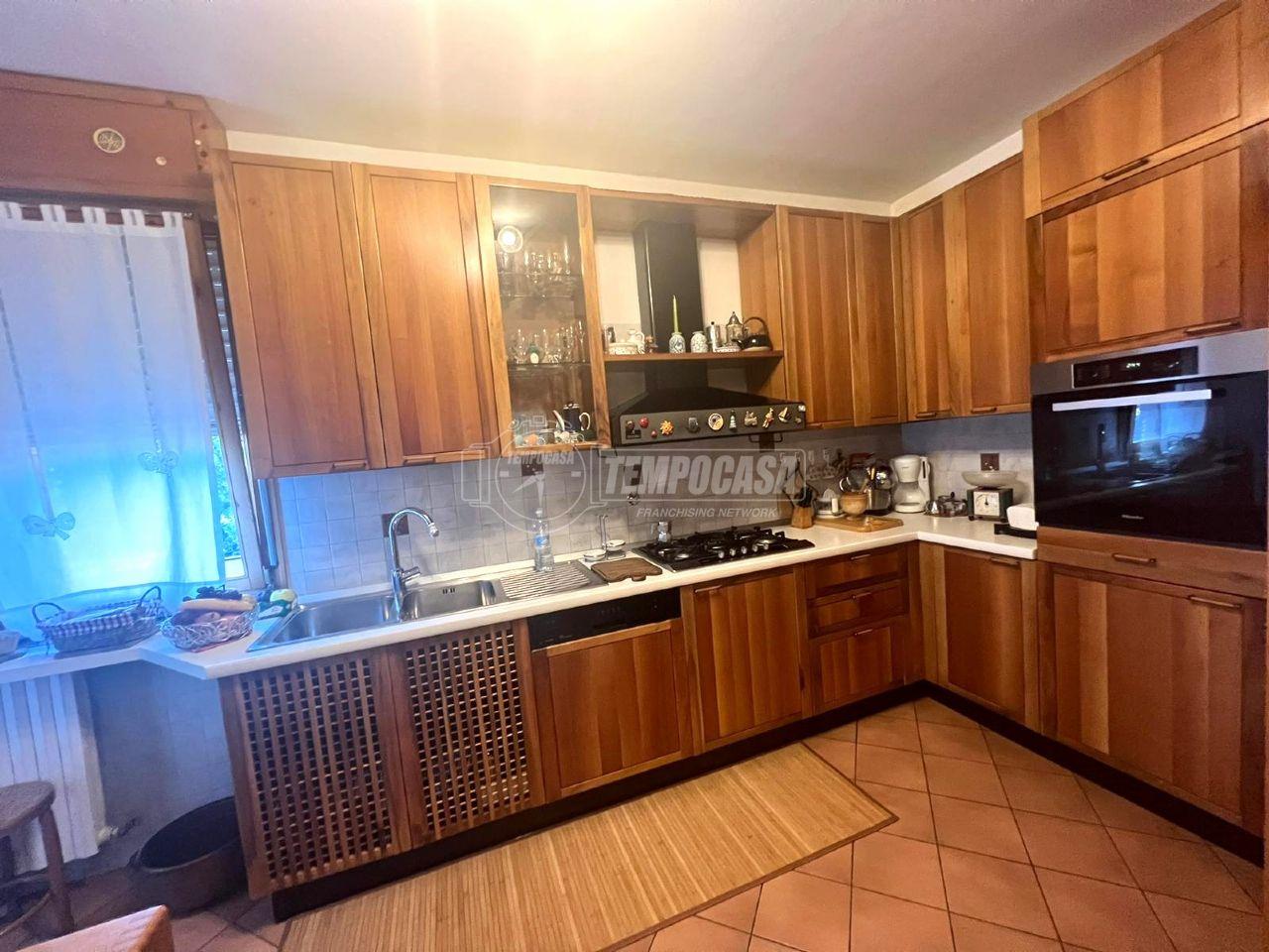 Appartamento in vendita a Modena