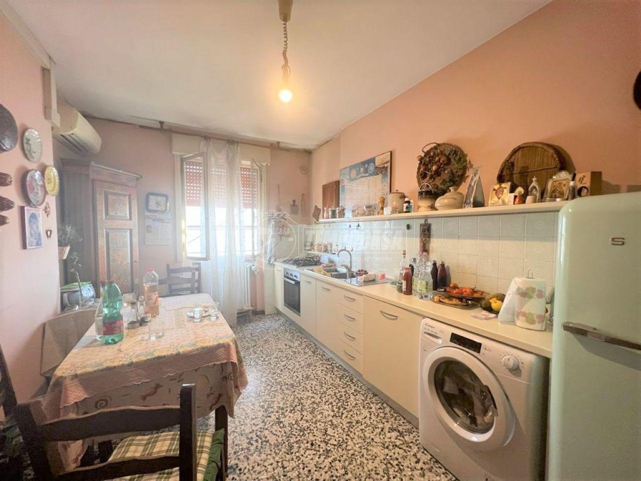 Appartamento in vendita a Modena