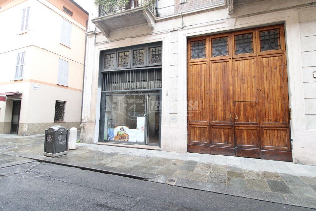 Negozio in vendita a Reggio Emilia