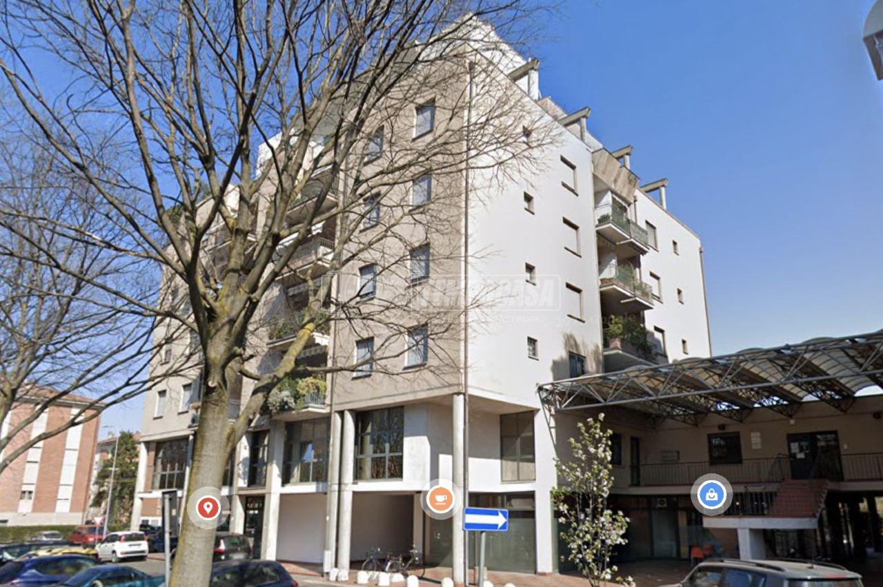 Negozio in vendita a Reggio Emilia