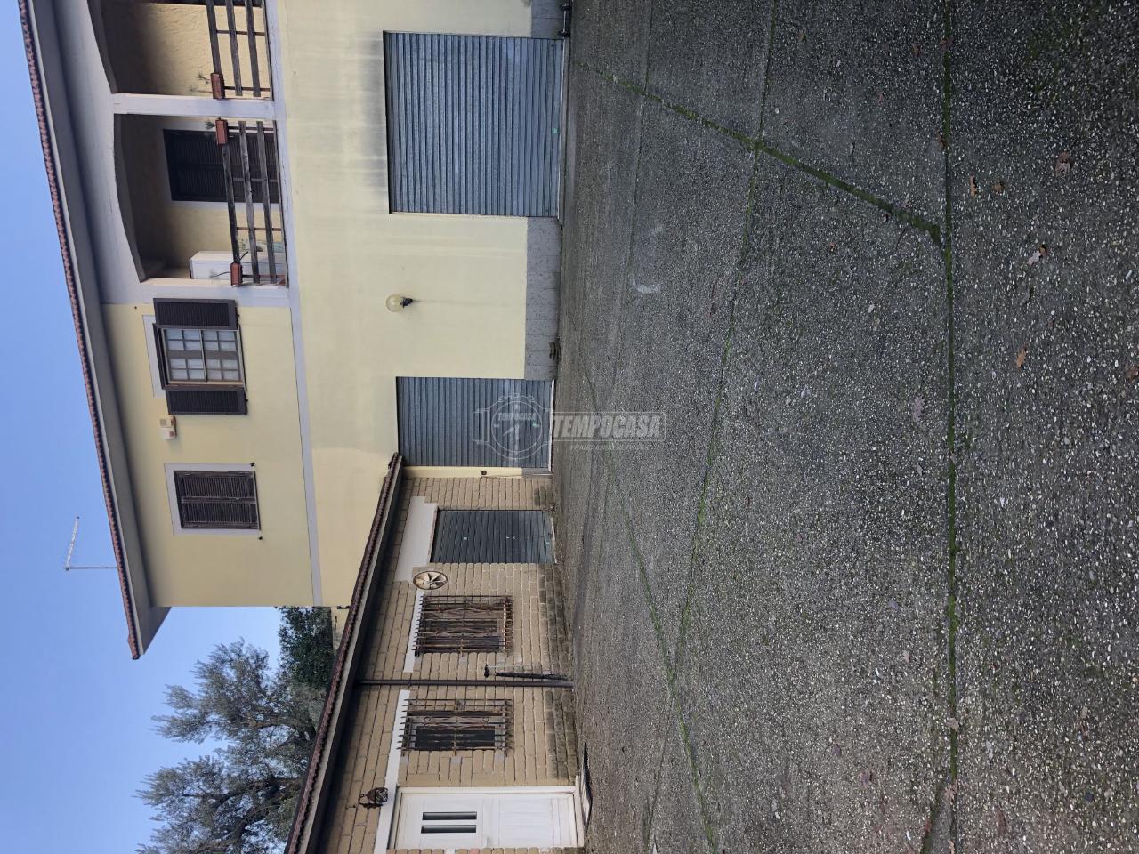 Negozio in vendita a Formello