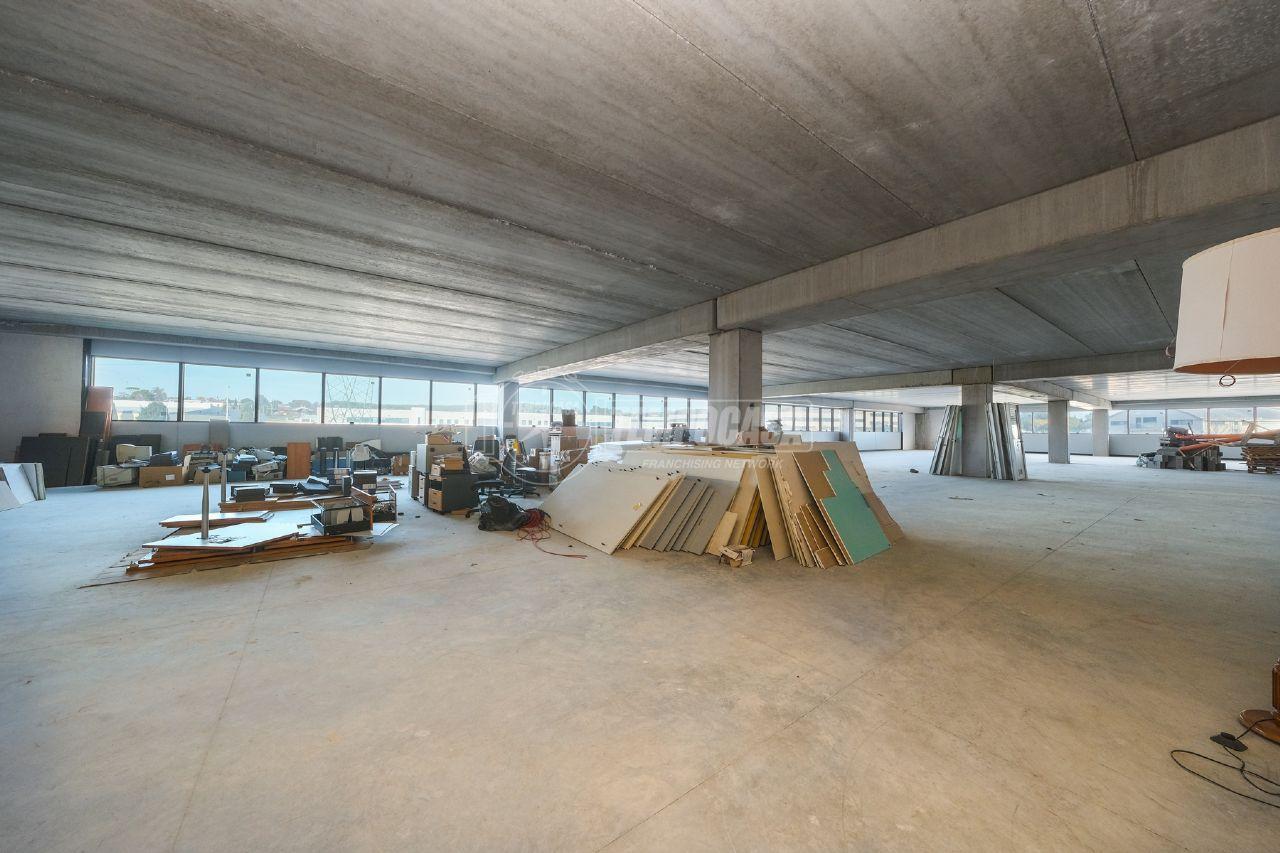 Negozio in vendita a Formello