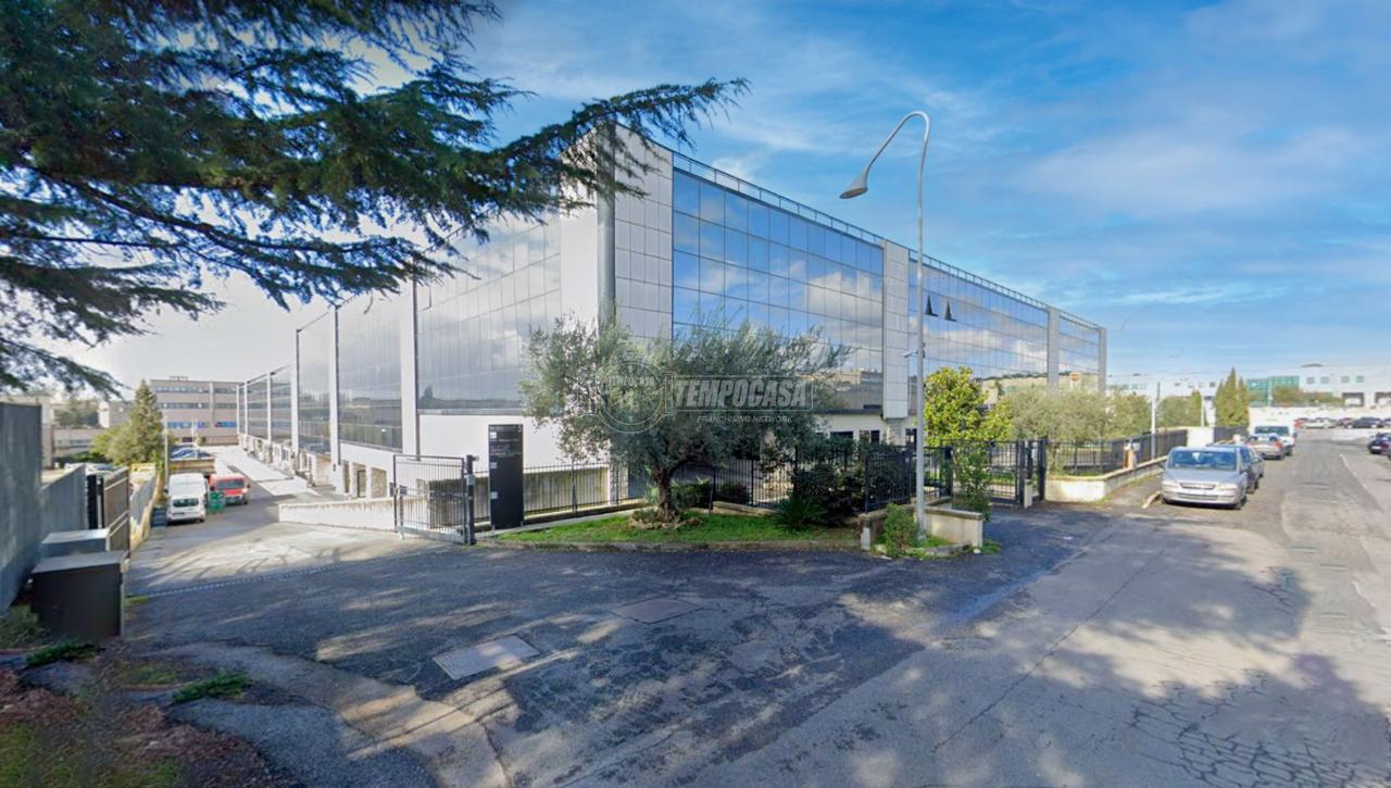 Negozio in vendita a Formello